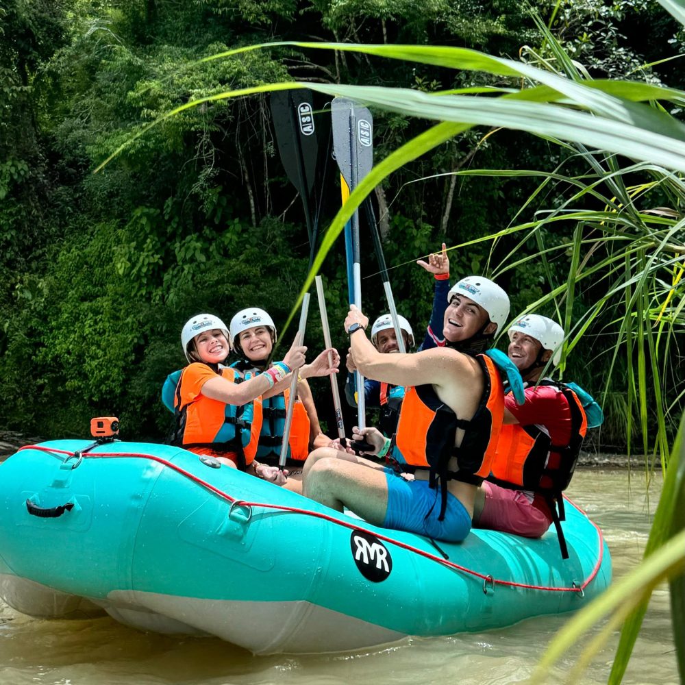 Savegre Whitewater Rafting Tour Class II - III - Roots 2 River